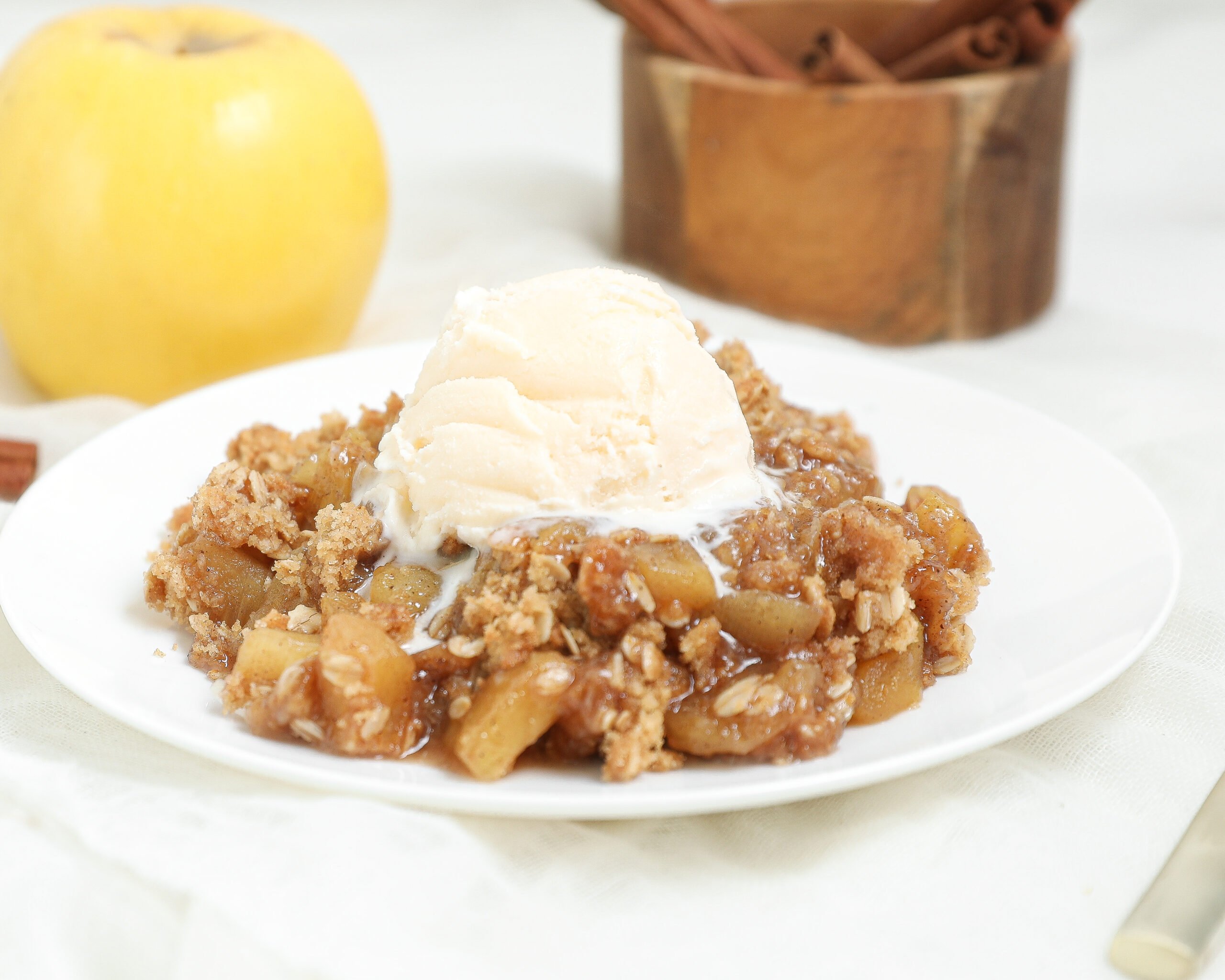 Easy Caramel Apple Crisp - The Salty Cooker – Flavorful, Simple Recipes ...