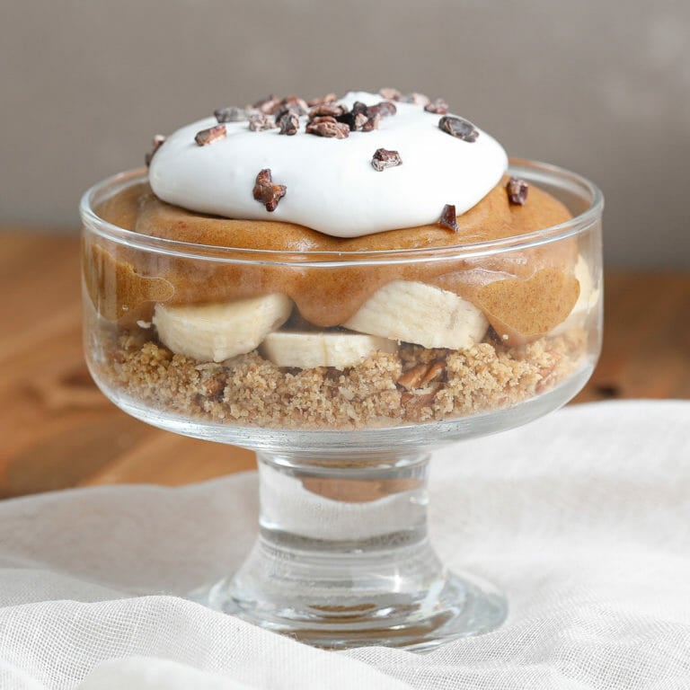 Layered No-Bake Banoffee Caramel Parfaits