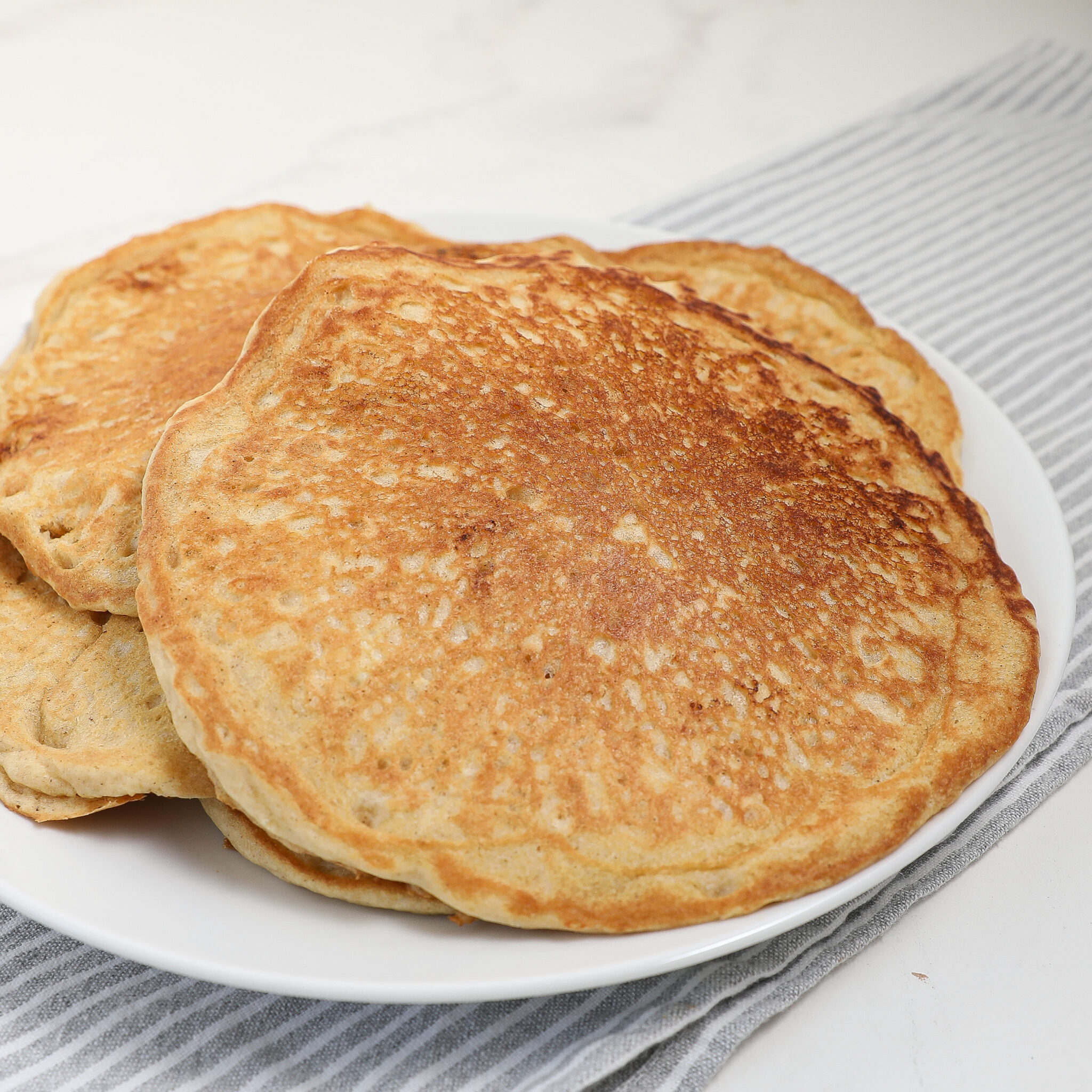 Banana Pancakes with Peanut Butter and Bacon - The Salty Cooker ...