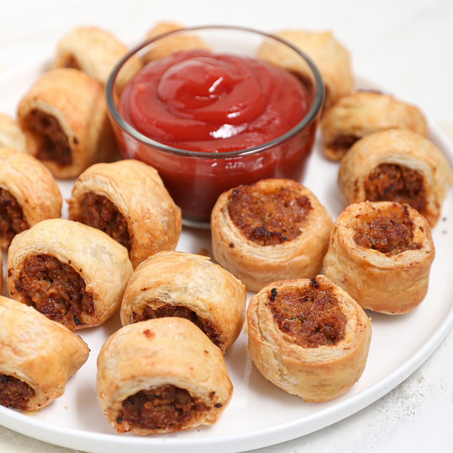 Italian Sausage Rolls with Puff Pastry - The Salty Cooker – Flavorful ...