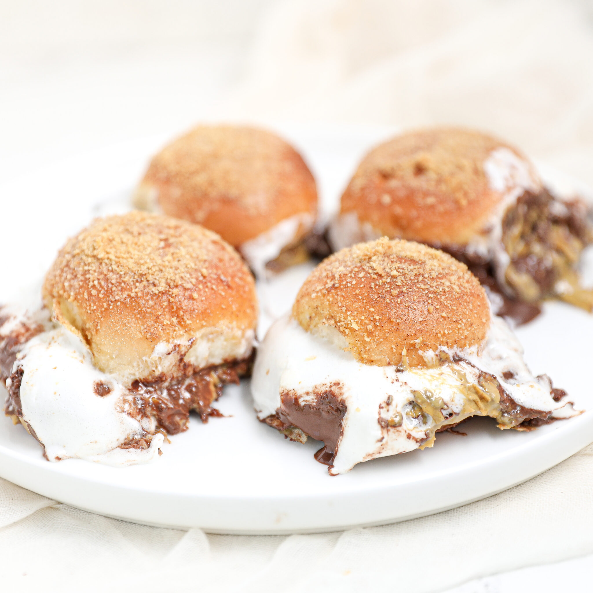 Dubai Chocolate S’mores Sliders - The Salty Cooker – Flavorful, Simple ...